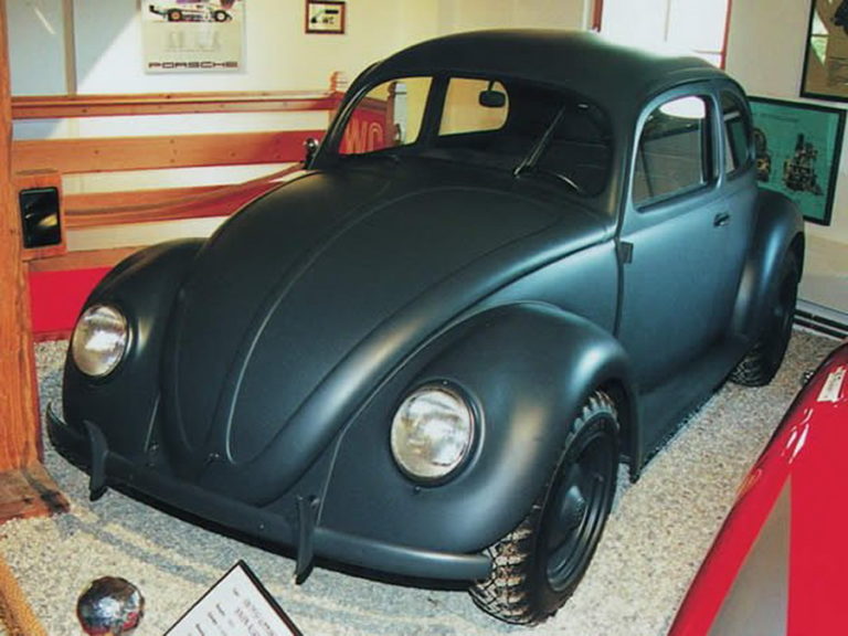 Type 877 Kommandeurwagen - BeakerBus